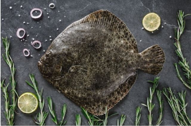 Rodaballo al horno con patatas 🐟 - Periodista Digital