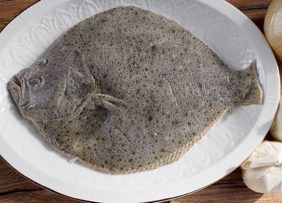 Rodaballo al horno con patatas 🐟 - Periodista Digital