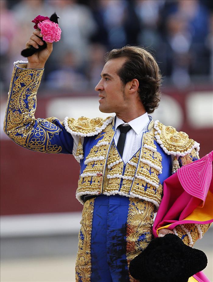 César Jiménez abre la Puerta Grande de Las Ventas - Periodista Digital