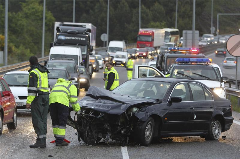 Diez muertos en accidentes de tráfico durante el fin de semana ...
