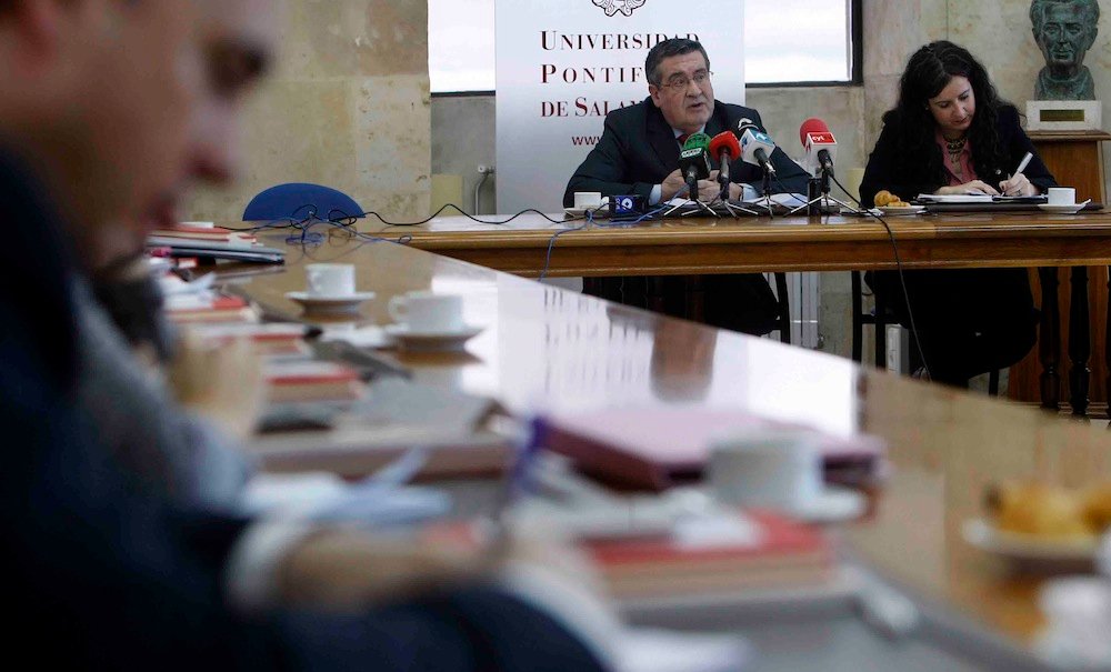 Ángel Galindo pide "más autonomía" para las universidades - Periodista ...