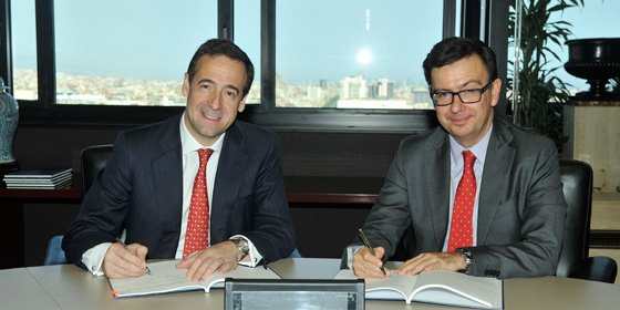 CaixaBank y el BEI firman un acuerdo de 900 millones de euros para financiar proyectos ...