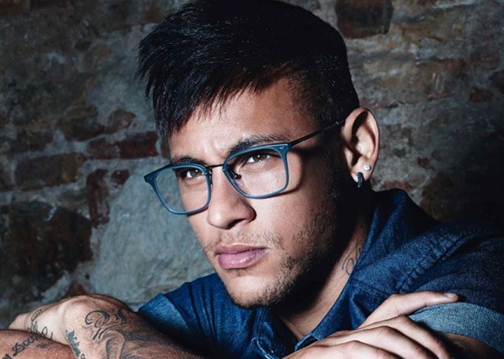Neymar asegura que es un doble y no él al que han pillado fumando ...