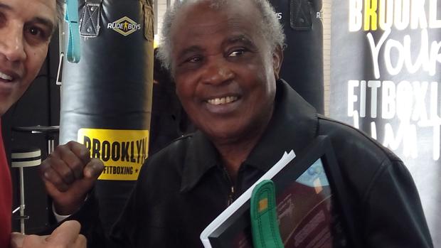 El mítico boxeador José Legrá, hospitalizado con COVID-19 a sus 77 años ...