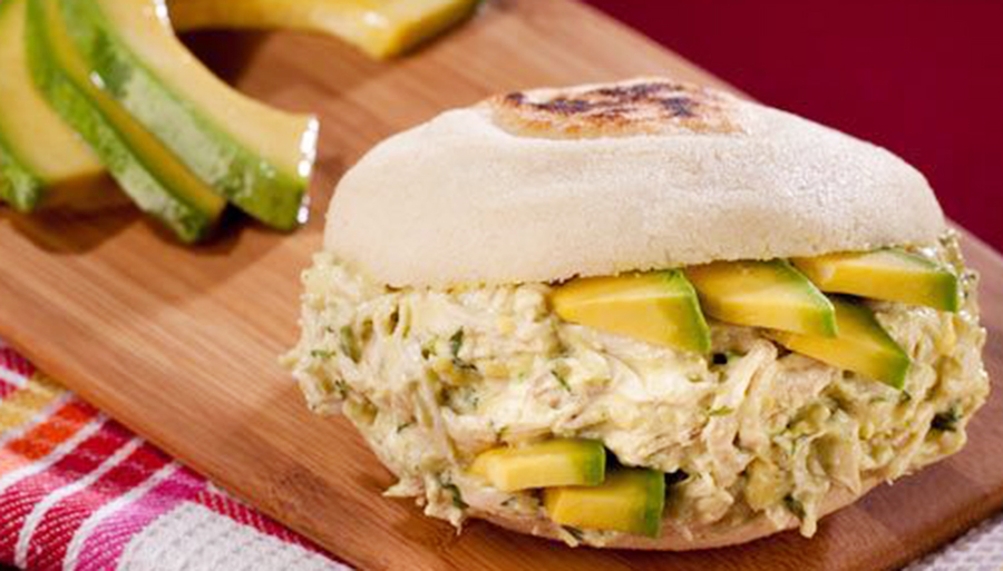 Arepa 'Reina pepiada': receta típica venezolana con un riquísimo ...