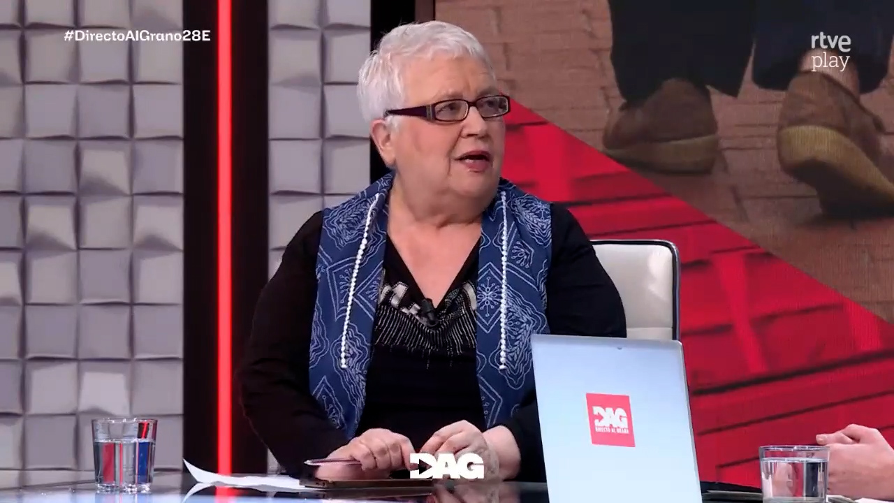 La sanchista ‘telePedro’ da voz a la 'Charo' que vociferó a la ...